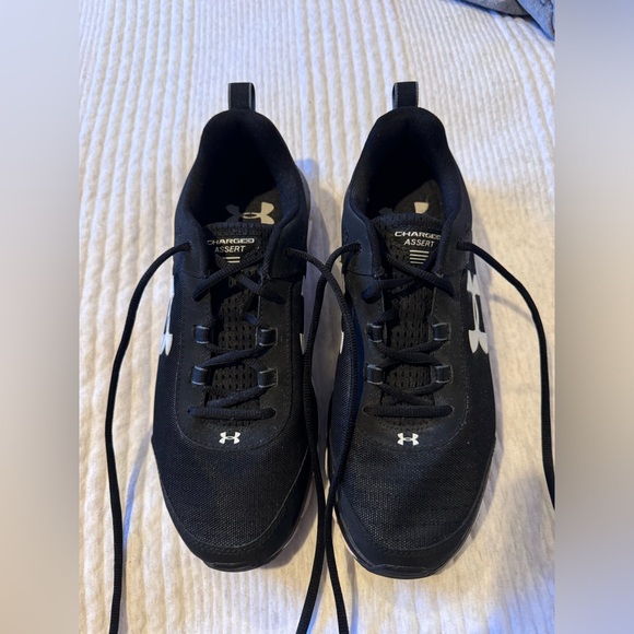 Under Armour | Shoes | Mens Black Under Armor Sneakers Charged Assert ...